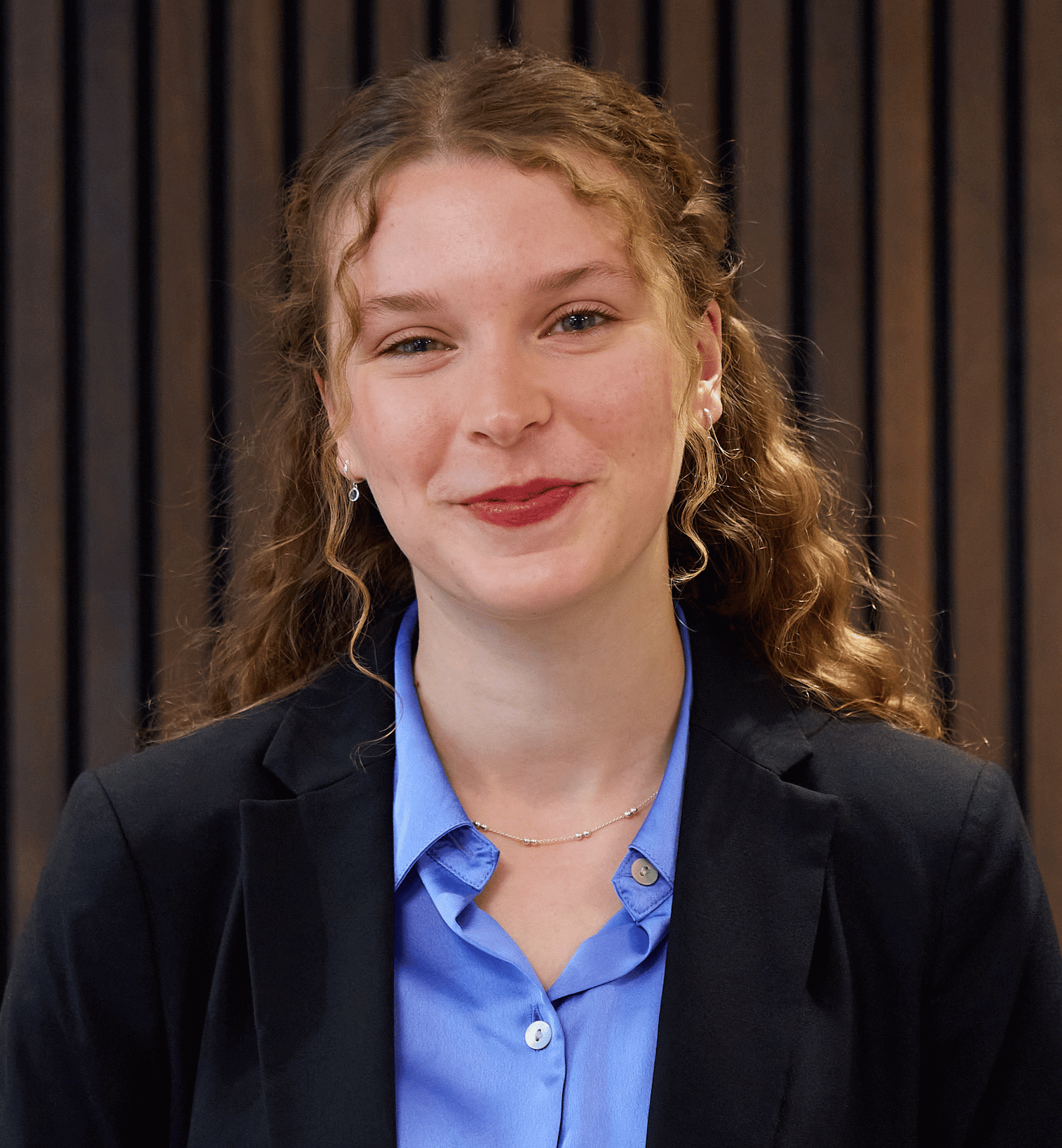 Sarah Costello | Walker Hamill